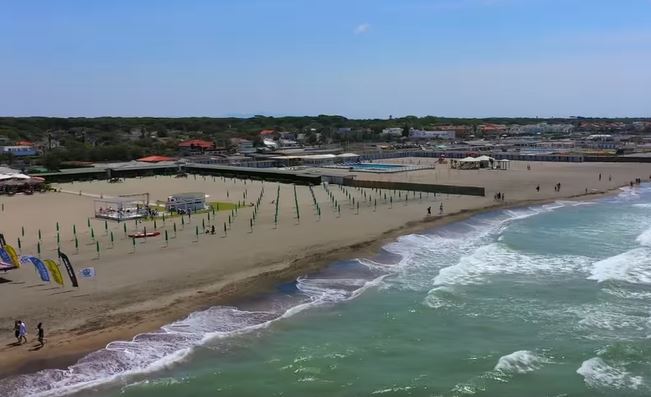 La fase 2 di Fregene dal drone - Fregeneonline.com Video La fase 2 di Fregene dal drone - Fregeneonline.com Video